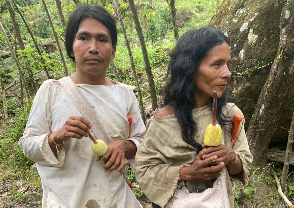 Visita a las comunidades indigenas de la sierra nevada de santa marta ...